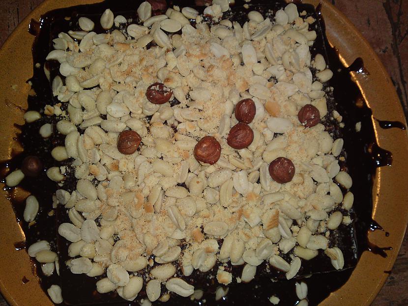 Šokolādes-cepumu torte - Spoki