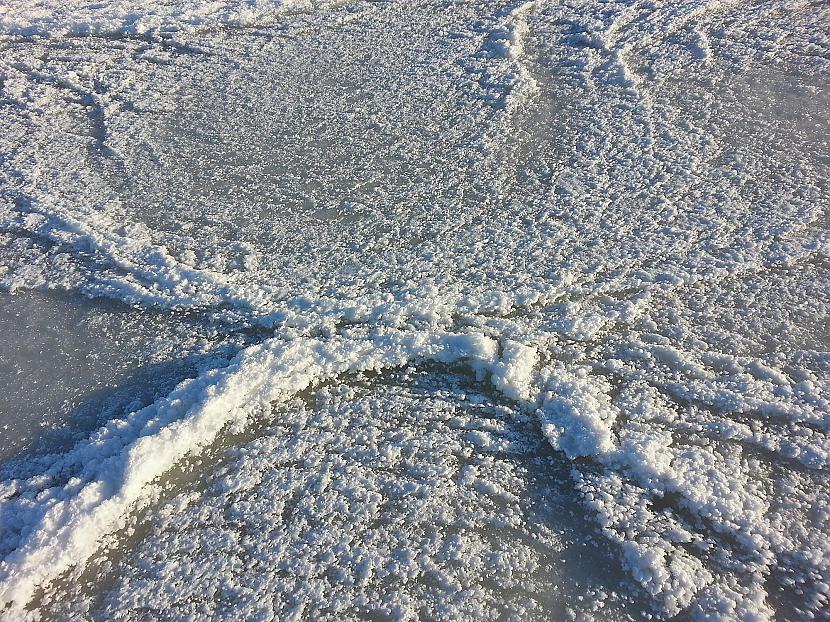 Ziema. Jūra. Ledus. - Spoki