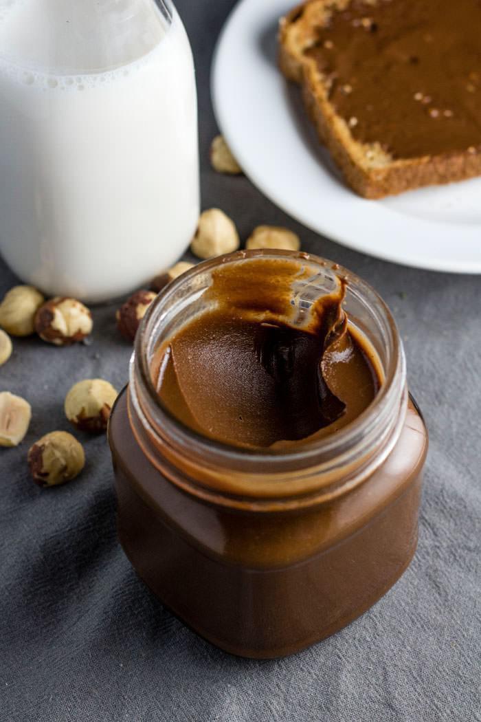 Nutella no divām sastāvdaļām - Spoki